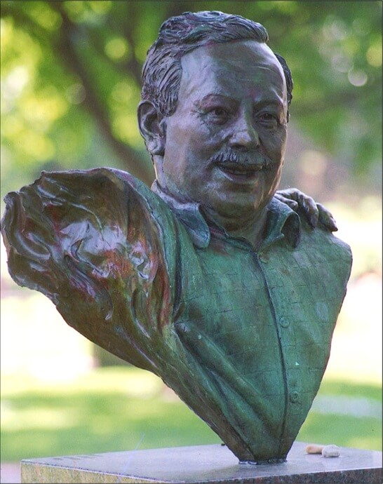 Smolyansky Bust – Rotblatt Amrany Studio